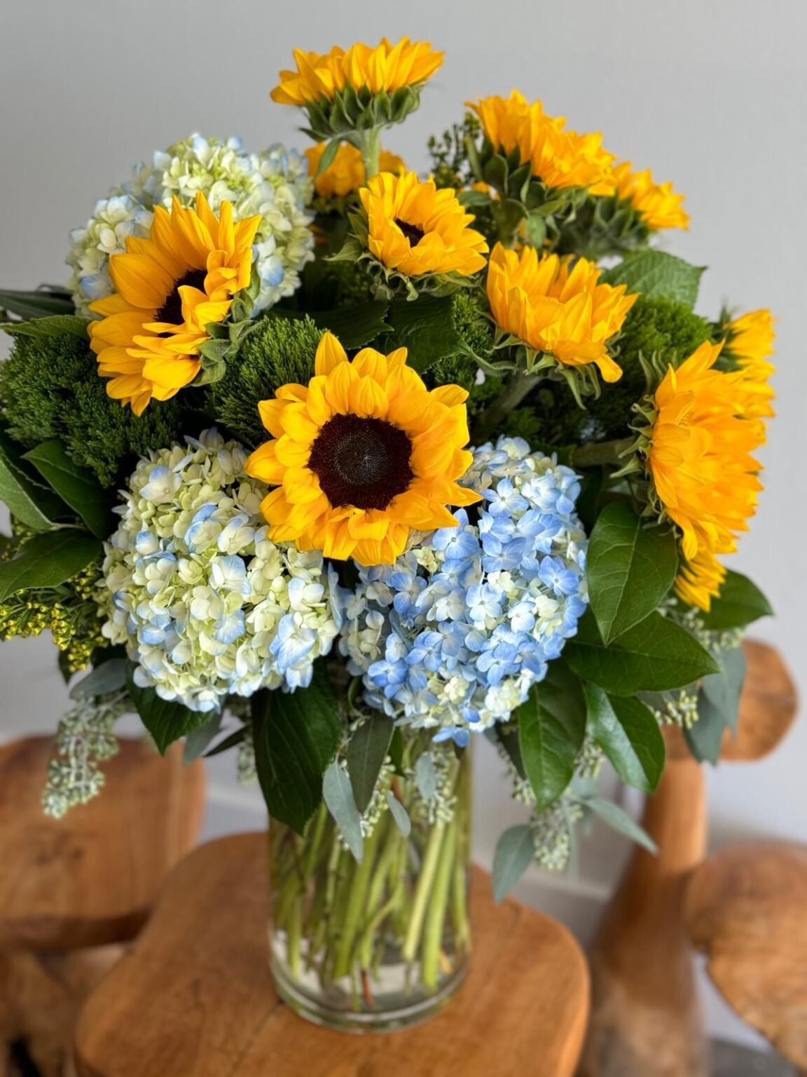 Vibrant Floral Elegance: Sunflowers and Hydrangeas